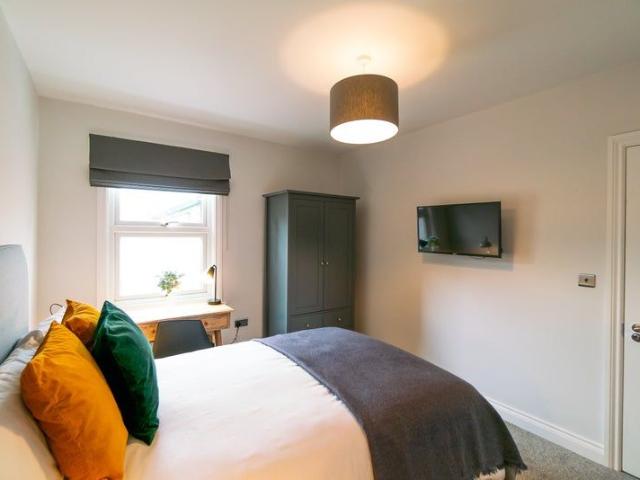 Wantage Road, Reading RG30, Room to rent, £695 pcm | PrimeLocation