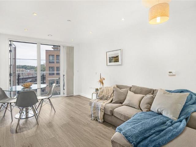 Wandle Road, Croydon, CR0 1 bed apartment to rent £1,450 pcm £335 pw