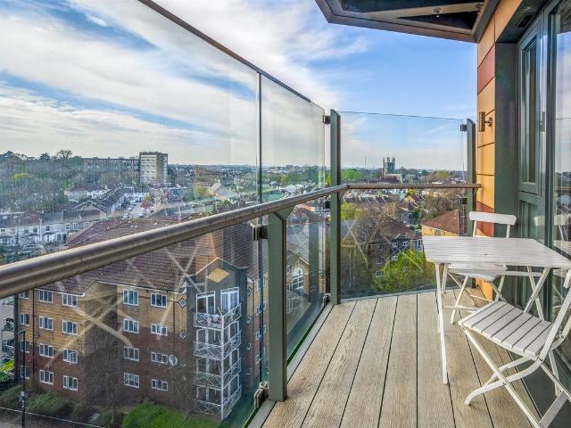 Wandle Road, Croydon CR0, 2 bed flat to rent, £1,800 pcm | PrimeLocation