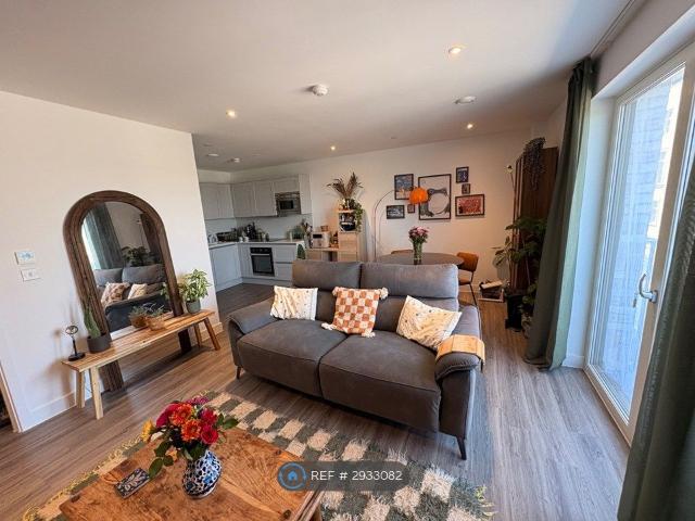 Wandle Road, London E17, 1 bed flat to rent, £2,000 pcm | PrimeLocation