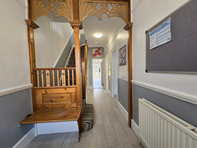 Wandsworth borough 5 bedroom 4 bathroom house