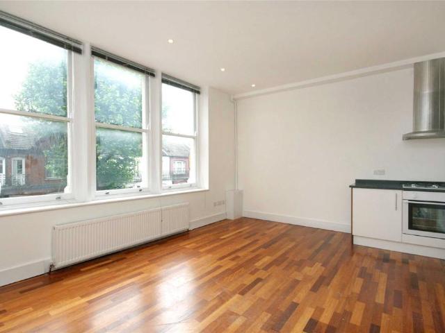 Wandsworth Bridge Road, Fulham, SW6 1 bed flat to rent £1,820 pcm £420 pw
