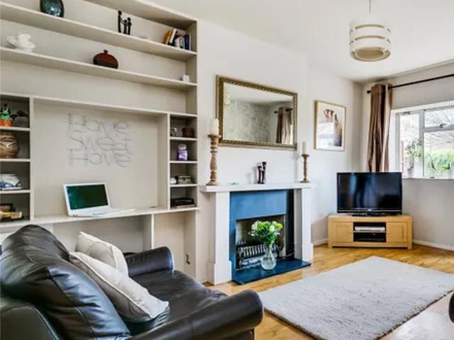 Wandsworth Common West Side, London, SW18 2QX, United Kingdom | 2 bed apartment for rent #168157999 | Rentberry
