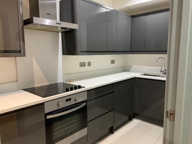Wandsworth High Street, London SW18, 1 bed flat to rent, £1,750 pcm | PrimeLocation