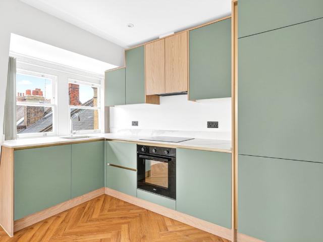 Wandsworth High Street, London SW18, 1 bed flat to rent, £2,300 pcm | PrimeLocation