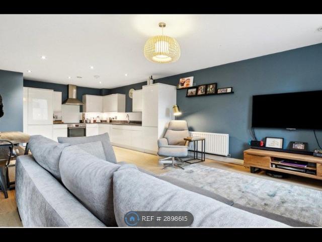 Wandsworth High Street, London SW18, 2 bed flat to rent, £2,950 pcm | PrimeLocation