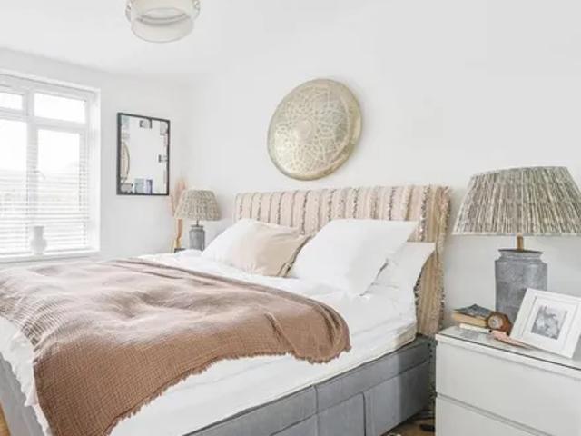 Wandsworth Road, London, SW8 2LA, United Kingdom | 3 bed apartment for rent #139543489 | Rentberry