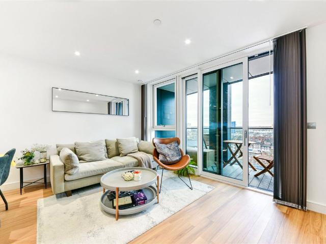 Wandsworth Road, Nine Elms Point SW8, 2 bed flat to rent, £3,500 pcm | PrimeLocation