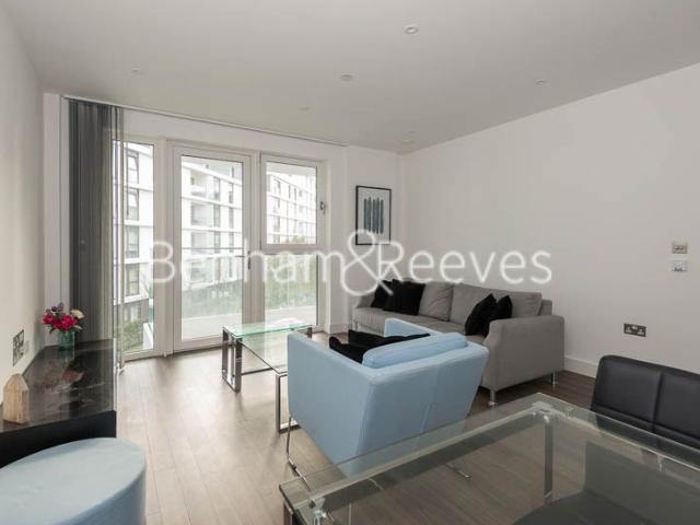 Wandsworth Road, Nine Elms Point SW8, 2 bed flat to rent, £3,900 pcm | PrimeLocation