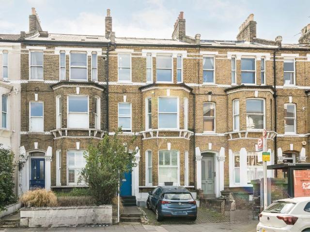 Wandsworth Road, South Lambeth SW8, 2 bed flat to rent, £2,350 pcm | PrimeLocation
