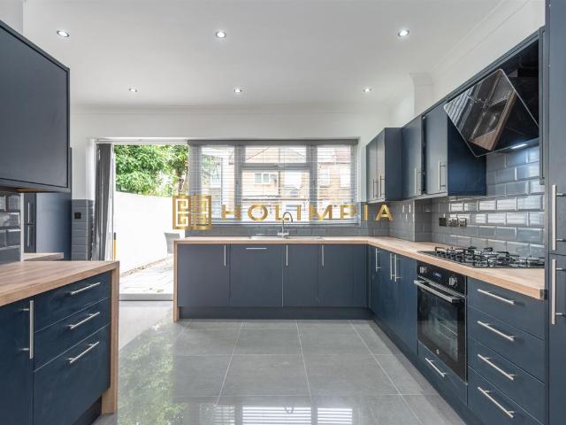 Wanlip Road, London E13, 5 bed flat to rent, £950 pcm | PrimeLocation