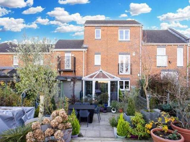 Wansford Close, Austhorpe, 4 Bedroom Town