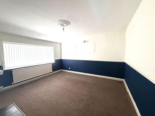 Wanstead Avenue, Manchester M9, 2 bed flat to rent, £950 pcm | PrimeLocation