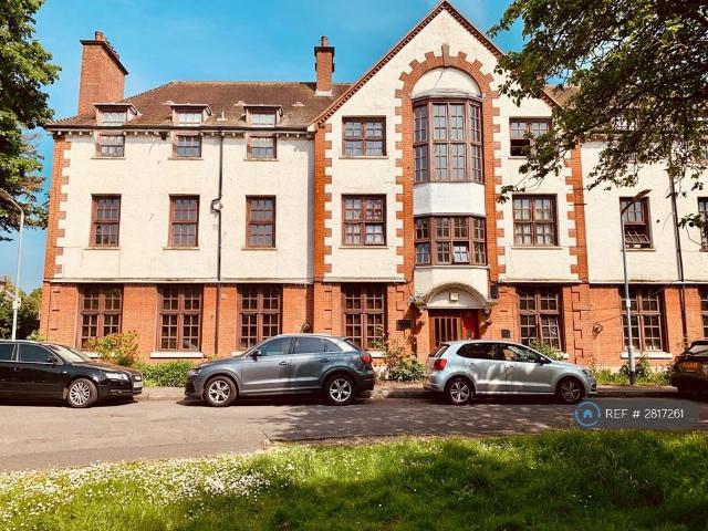 Wanstead, London, E11 2 bed flat to rent £1,650 pcm £381 pw