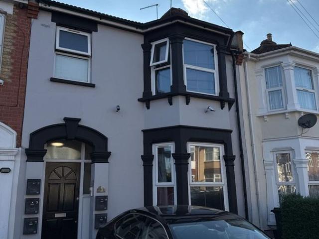 Wanstead Park Road, Ilford IG1, Studio to rent, £1,100 pcm | PrimeLocation