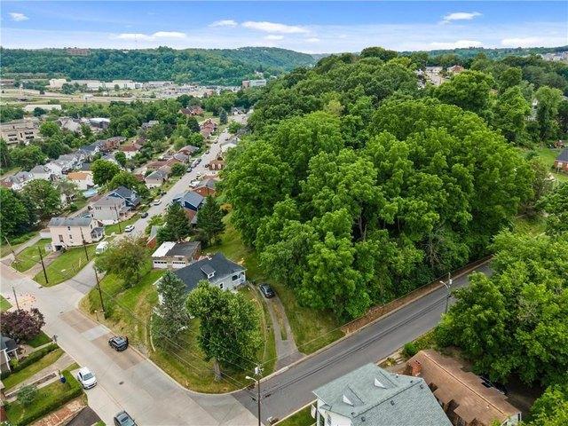 Wabash Ave, Bridgeville, PA 15017