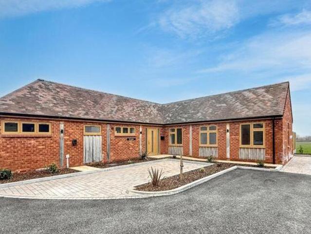 Wadborough Road, Littleworth, 3 Bedroom Barn