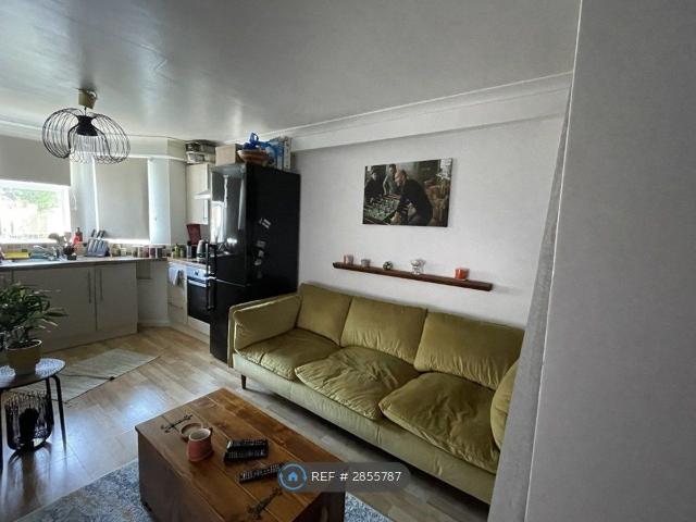 Waddon, Croydon CR0, 2 bed flat to rent, £1,499 pcm | PrimeLocation