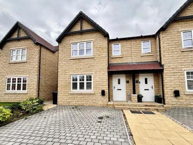 Waddle Road, Leeds, 3 Bedroom Semi detached