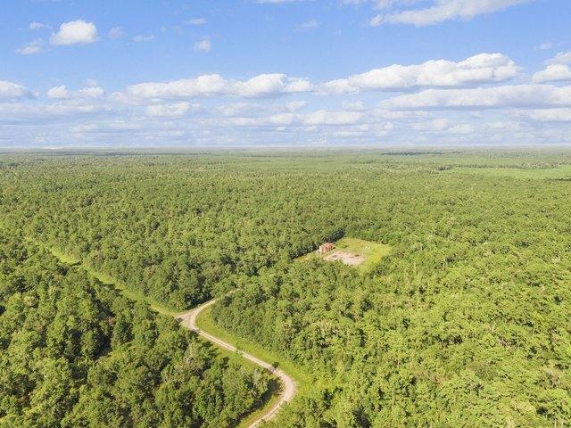 Wade Rd, Orange, TX 77632