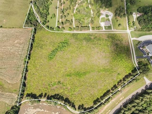Wade Rd, Loudon, TN 37774