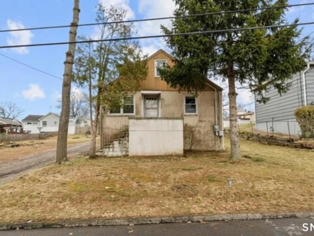 Wade St, West Haven, Home For Sale