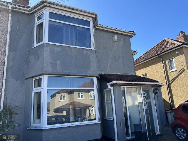 Wades Road, Filton, BS34 6 bed semi detached house to rent £3,495 pcm £807 pw