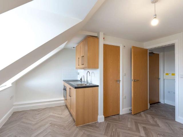 Wadham Court, Edgeway Road, Oxford, OX3 0HD