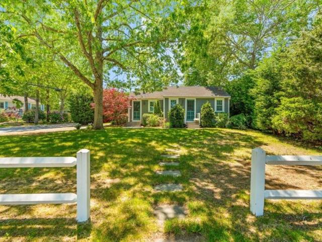 Wading Place Rd, Mashpee, Home For Sale