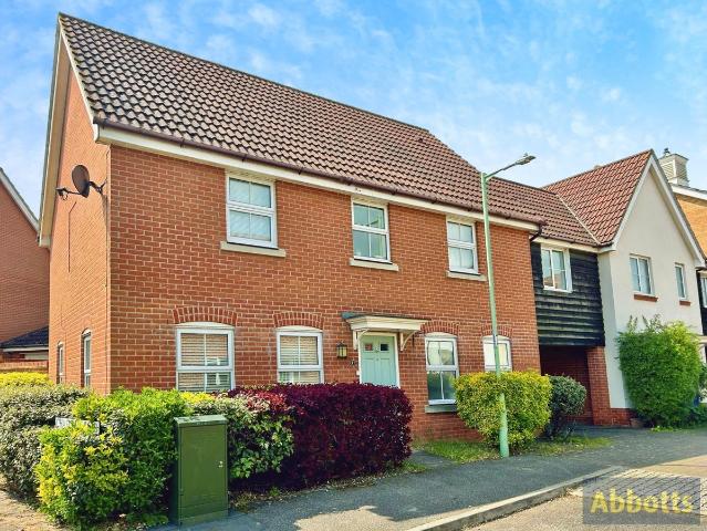 Wagtail Drive, Bury St. Edmunds IP32, 5 bed property to rent, £2,000 pcm | PrimeLocation