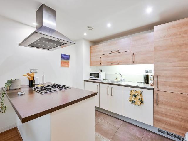 Wager Street, Mile End, London E3, 1 bed flat to rent, £2,100 pcm | PrimeLocation