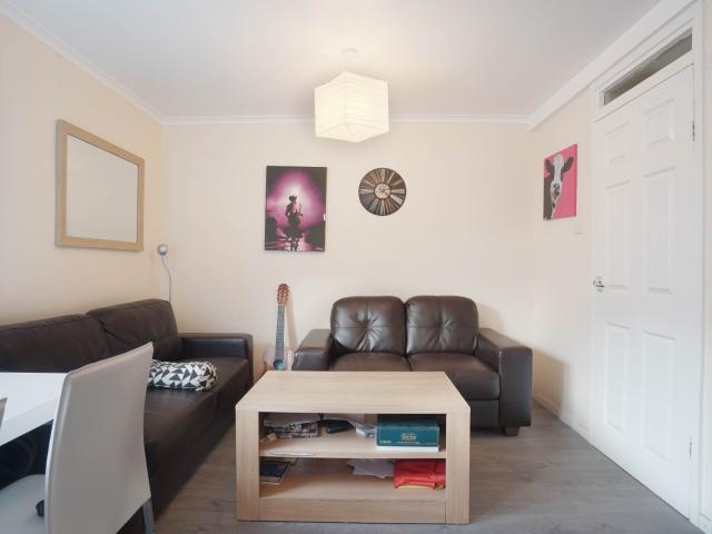 Wager Street – Room 3