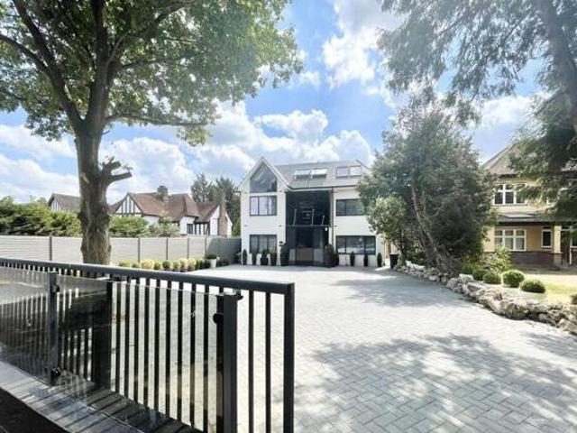 Waggon Road, Barnet, 5 Bedroom Detached