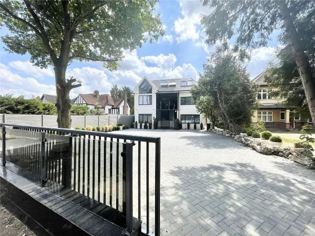 Waggon Road, Barnet EN4, 5 bed detached house to rent, £10,000 pcm | PrimeLocation