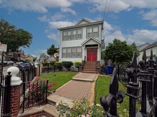 Wagner Pl, Irvington, Home For Sale