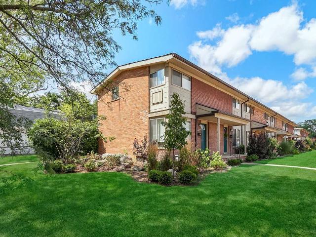 Waitlist Only Arlington Townhomes & Apartments 2 Bedroom Apartment for Rent at 3115 Evergreen Dr, Royal Oak, MI 48073