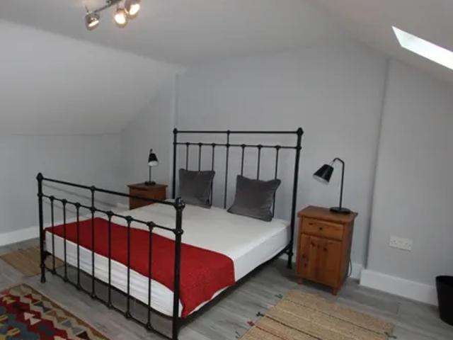 Waitrose, 402 North End Road, London, SW6 1LX, United Kingdom | 2 bed apartment for rent #154608721 | Rentberry