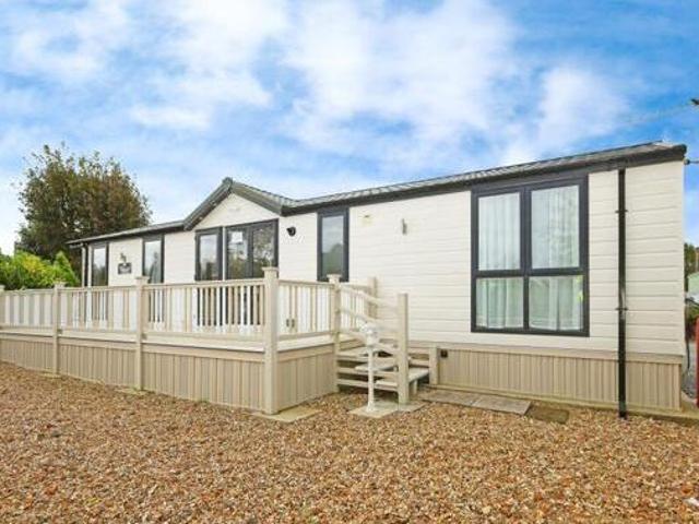 Wainfleet Bank, Wainfleet, 2 Bedroom Lodge