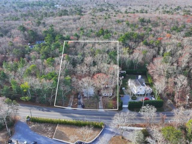 Wainscott, NY 11975