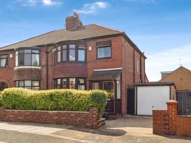 Wainwright Avenue, Manchester, 3 Bedroom Semi detached