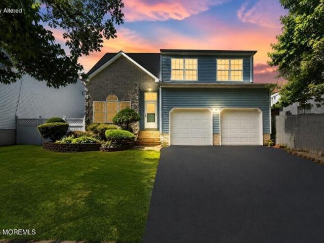 Wainwright Dr S, Matawan, Home For Sale