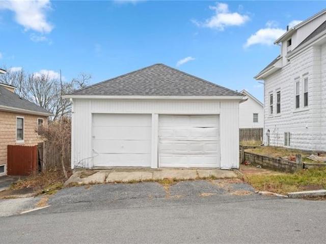 Wainwright St, Providence, RI 02908