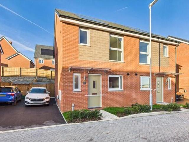Wake Road, Bristol, 2 Bedroom Semi detached