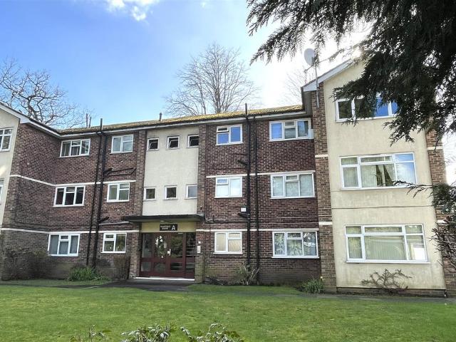 Wakefield Court, Moseley B13, 1 bed flat to rent, £875 pcm | PrimeLocation