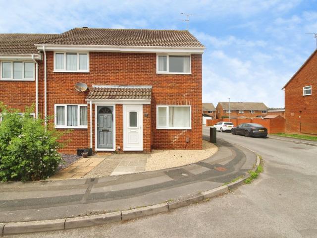 Wakefield Close Freshbrook, Swindon 2 bedrooms Property for lettings Mcfarlane