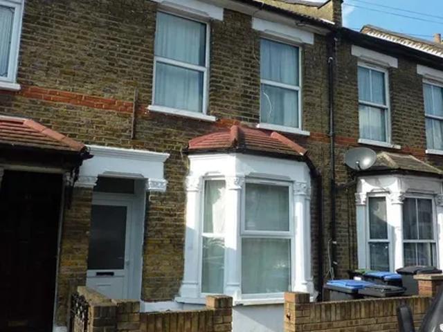 Wakefield Street, Upper Edmonton, London, N18 2AG, United Kingdom | 2 bed house for rent #140801625 | Rentberry