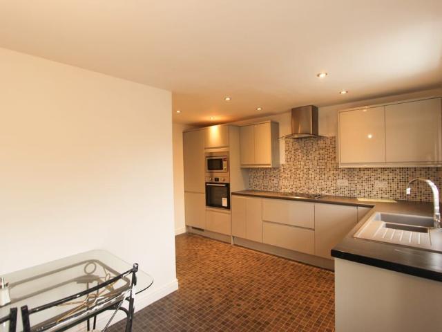 Wakelam Drive, Armthorpe, Doncaster DN3 2FR