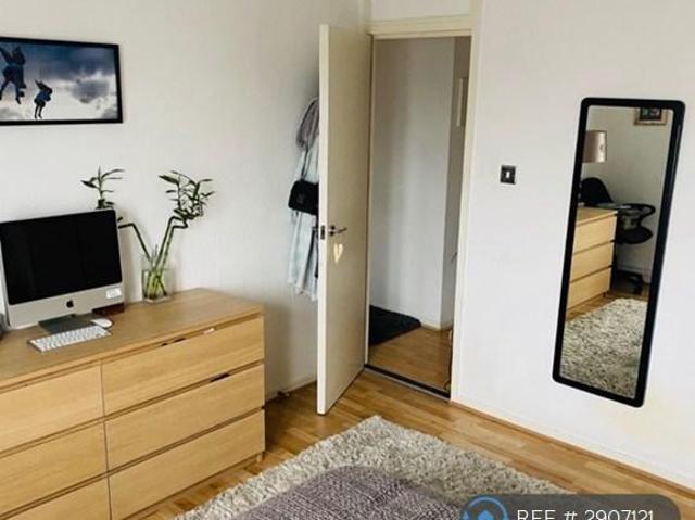 Wakelin Road, London, E15 3 bed flat to rent £2,700 pcm £623 pw
