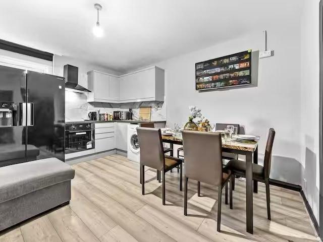 Wakeman Avenue, Brent 6 bed house to rent £4,800 pcm £1,108 pw