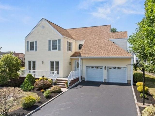 Wakeman Cir, Hillsborough Twp, Home For Sale